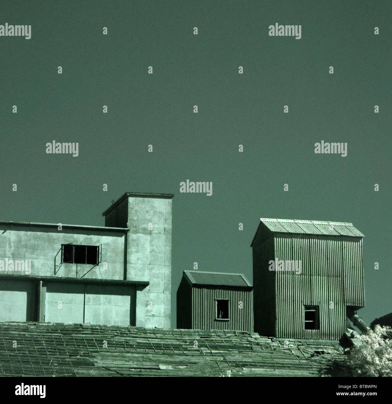 Factory farming buildings hi-res stock photography and images - Alamy