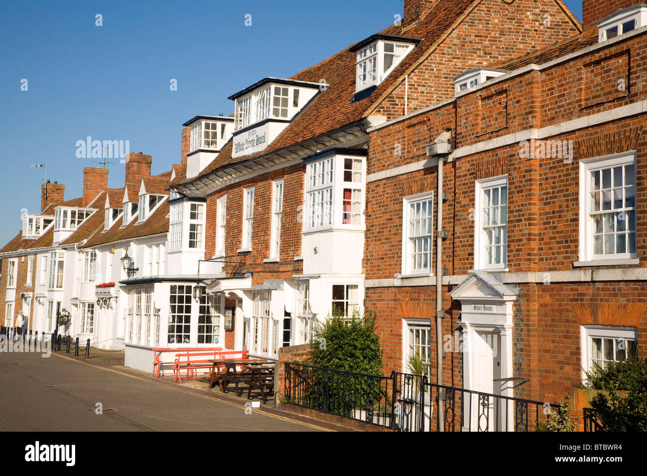 Historic quayside buildings burnham on crouch hi-res stock photography ...