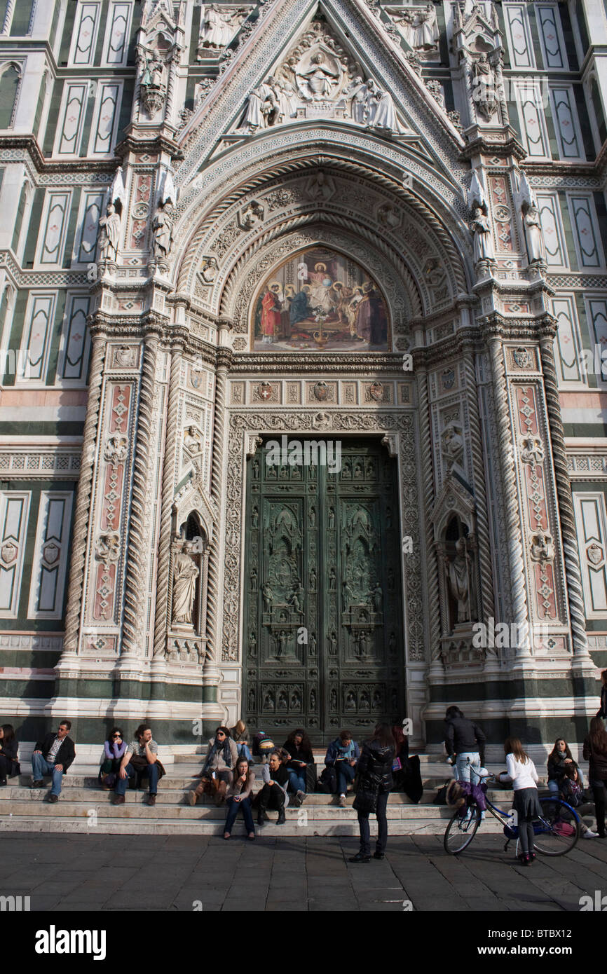 buildings attractions to visit Stock Photo - Alamy