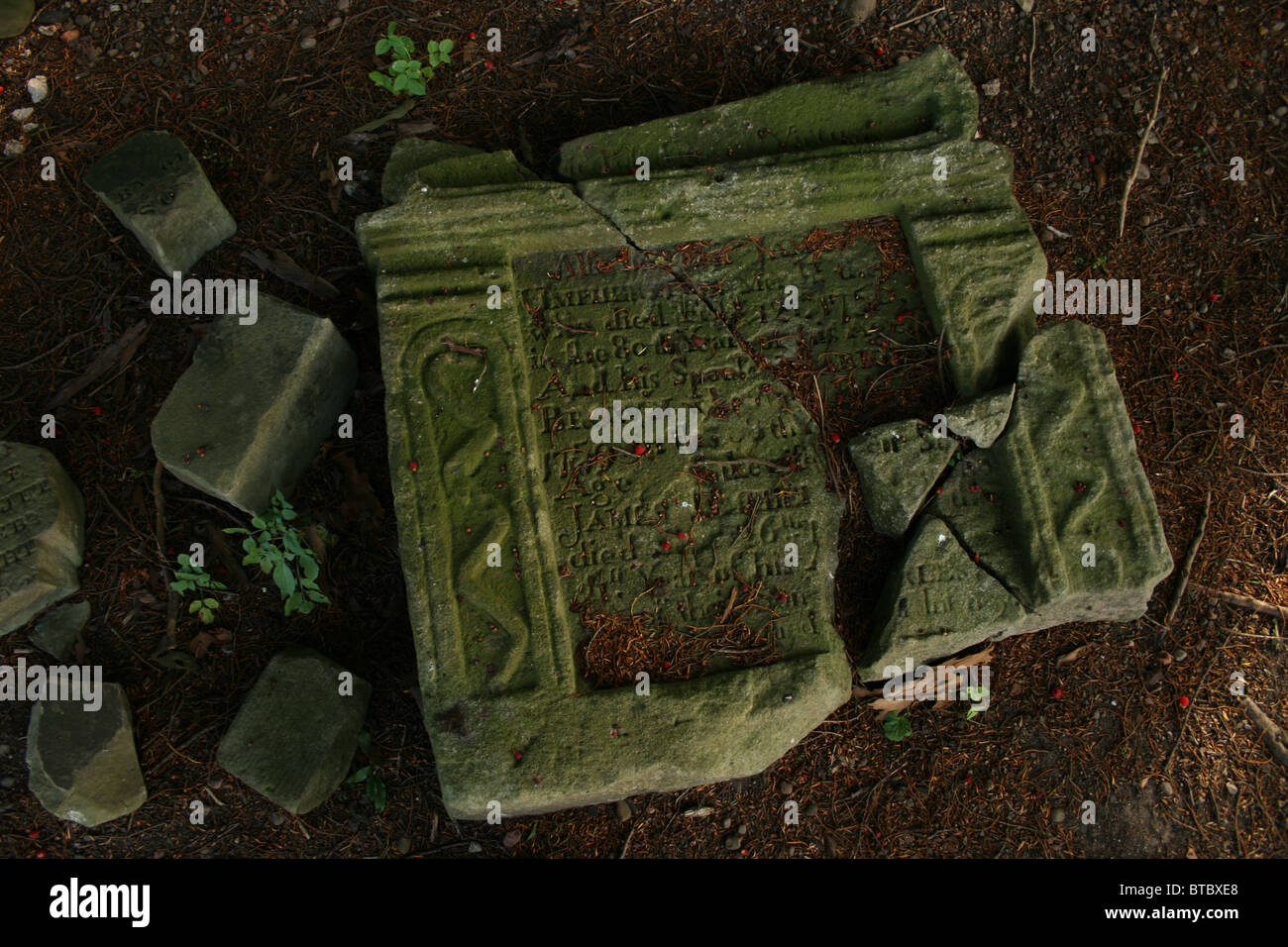 Gravestone Old Pentland Cemetery Stock Photo - Alamy