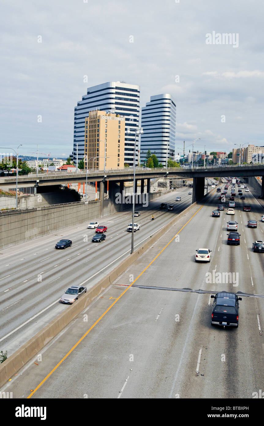 Car north america city hi-res stock photography and images - Alamy