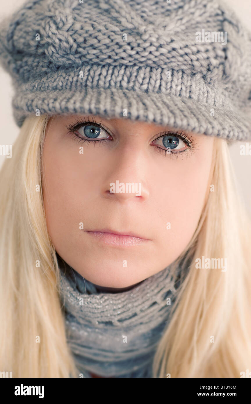 Model knit hi-res stock photography and images - Alamy