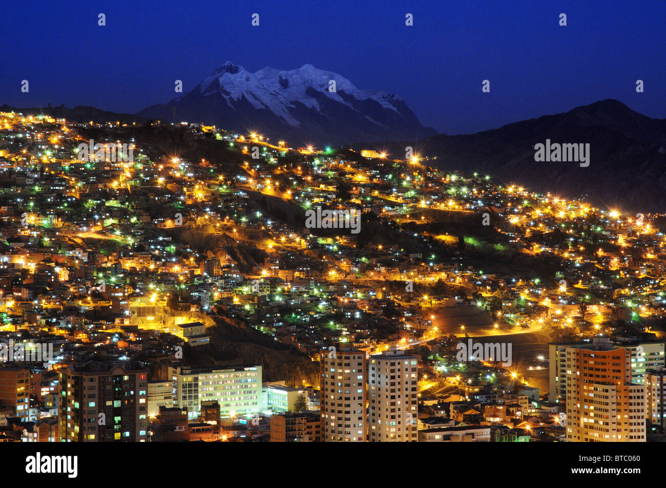 A view over La Paz in Bolivia from the Killi Killi viewpoint Stock ...