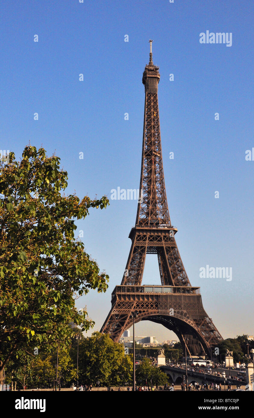 Eiffel tower elevators hi-res stock photography and images - Alamy