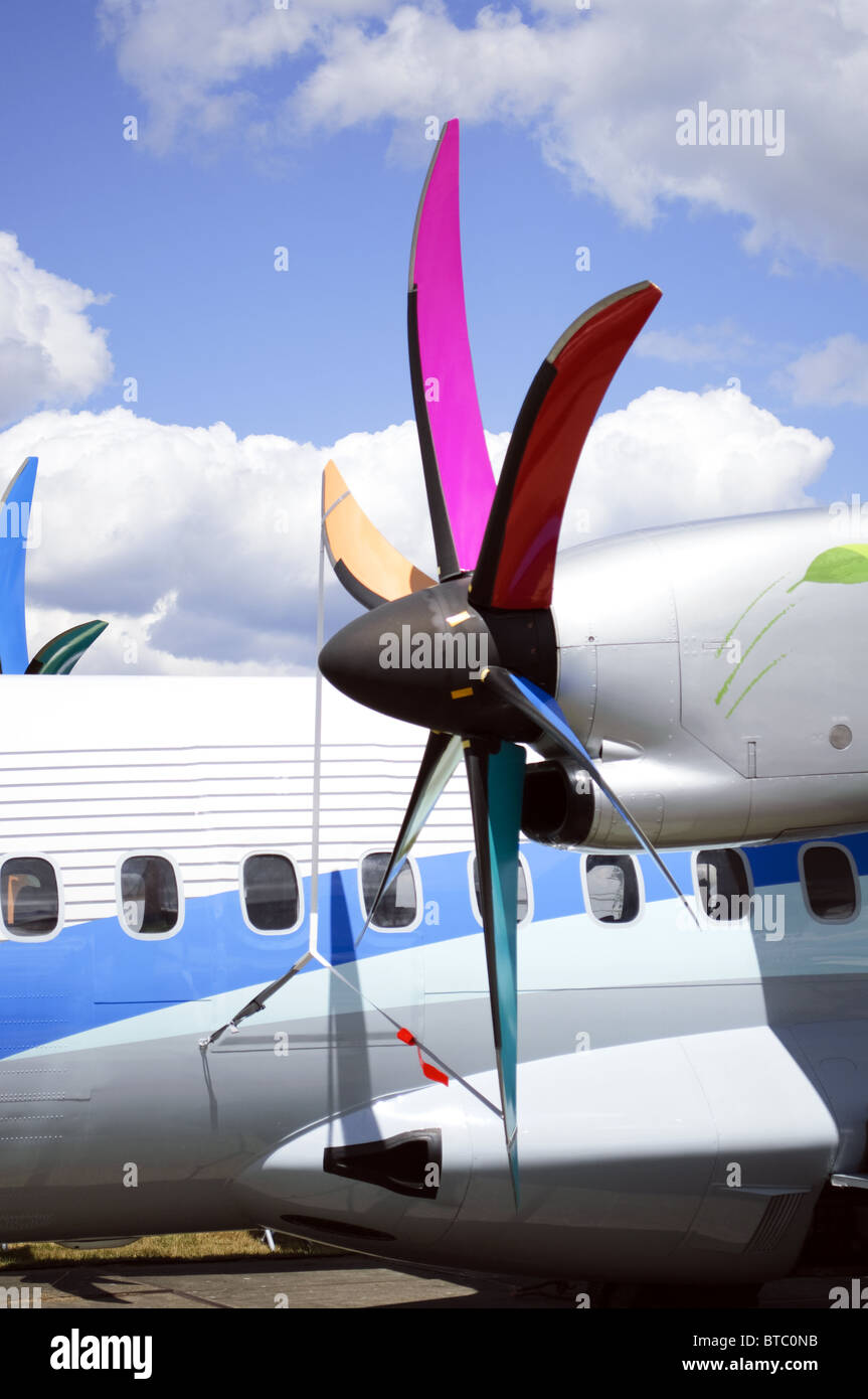Propeller on an ATR ATR-72-600 turboprop airliner on static display at ...