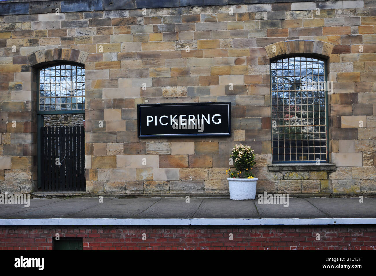 The platform at Pickering station Stock Photo - Alamy