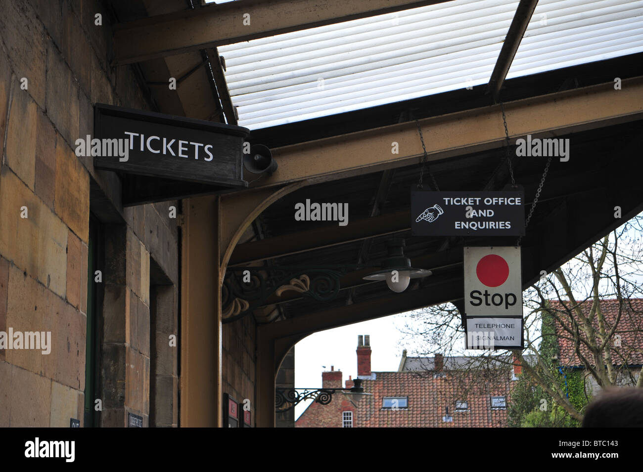 Ticket office pickering station hi-res stock photography and images - Alamy