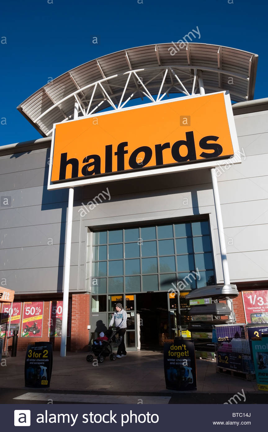 Halfords Shop Stock Photos & Halfords Shop Stock Images - Alamy