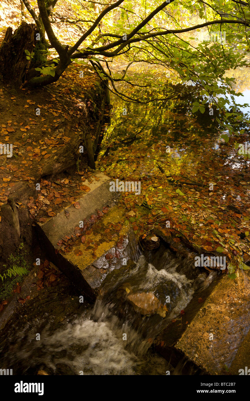 Between two lakes hi-res stock photography and images - Alamy