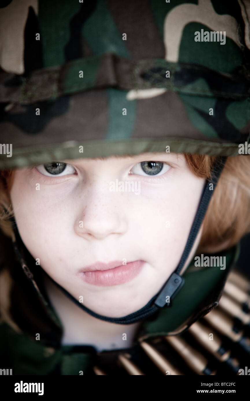 Child soldier hi-res stock photography and images - Alamy