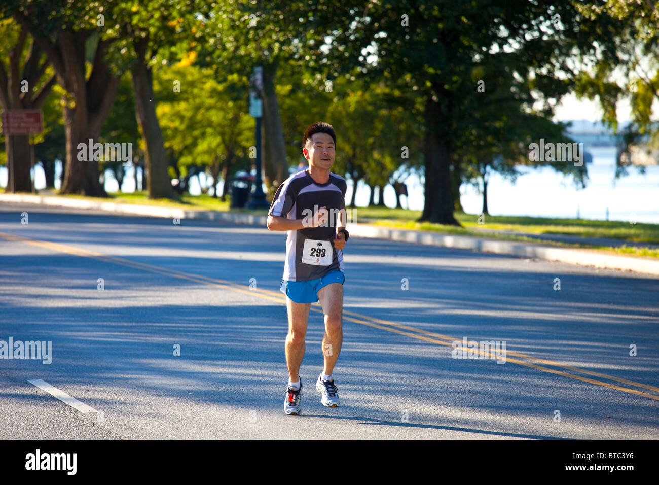 Korean American running in race in Washington DC Stock Photo - Alamy