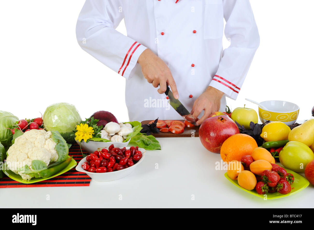 Chef cuts the vegetables Stock Photo - Alamy