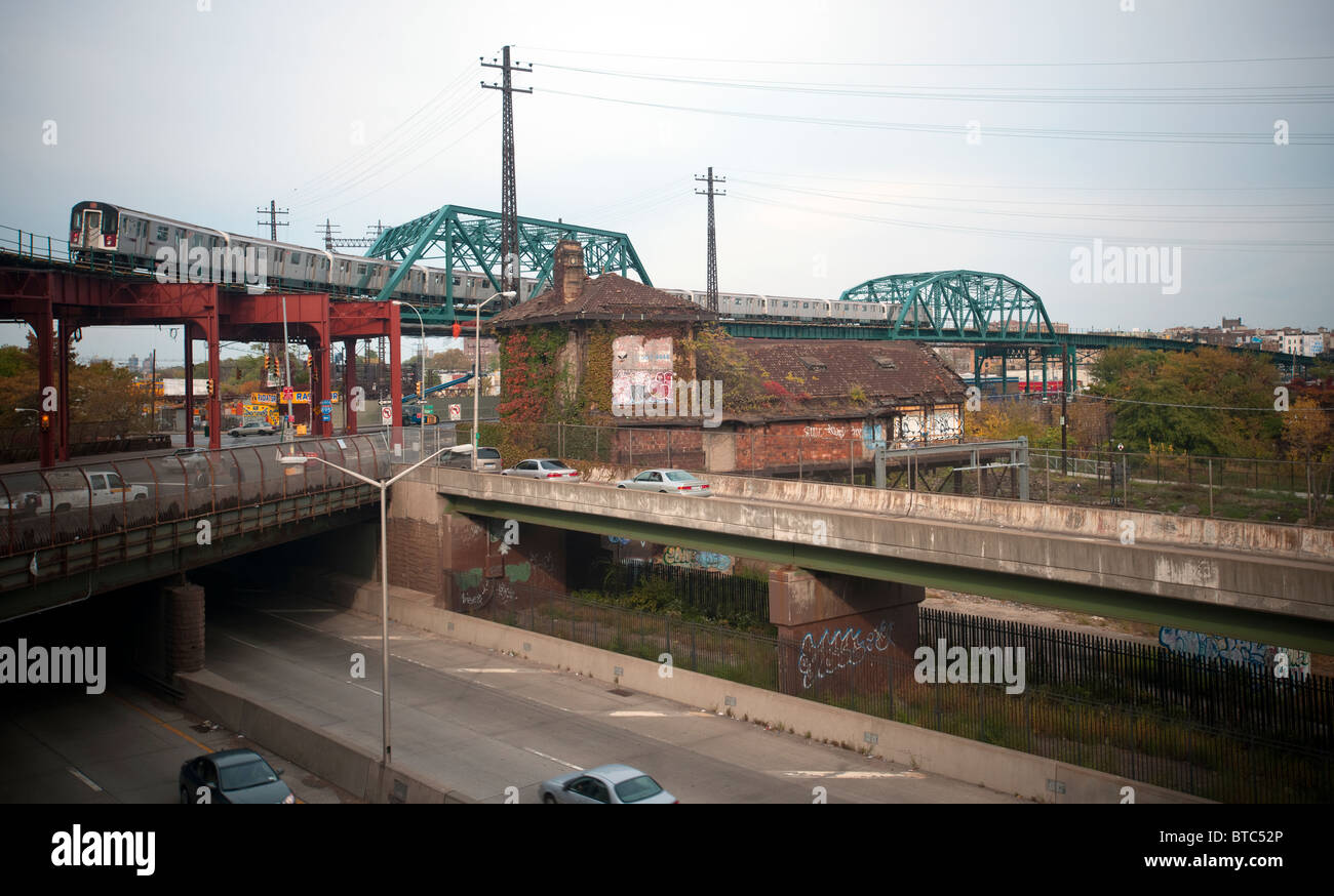 Sheridan expressway bronx hi-res stock photography and images - Alamy