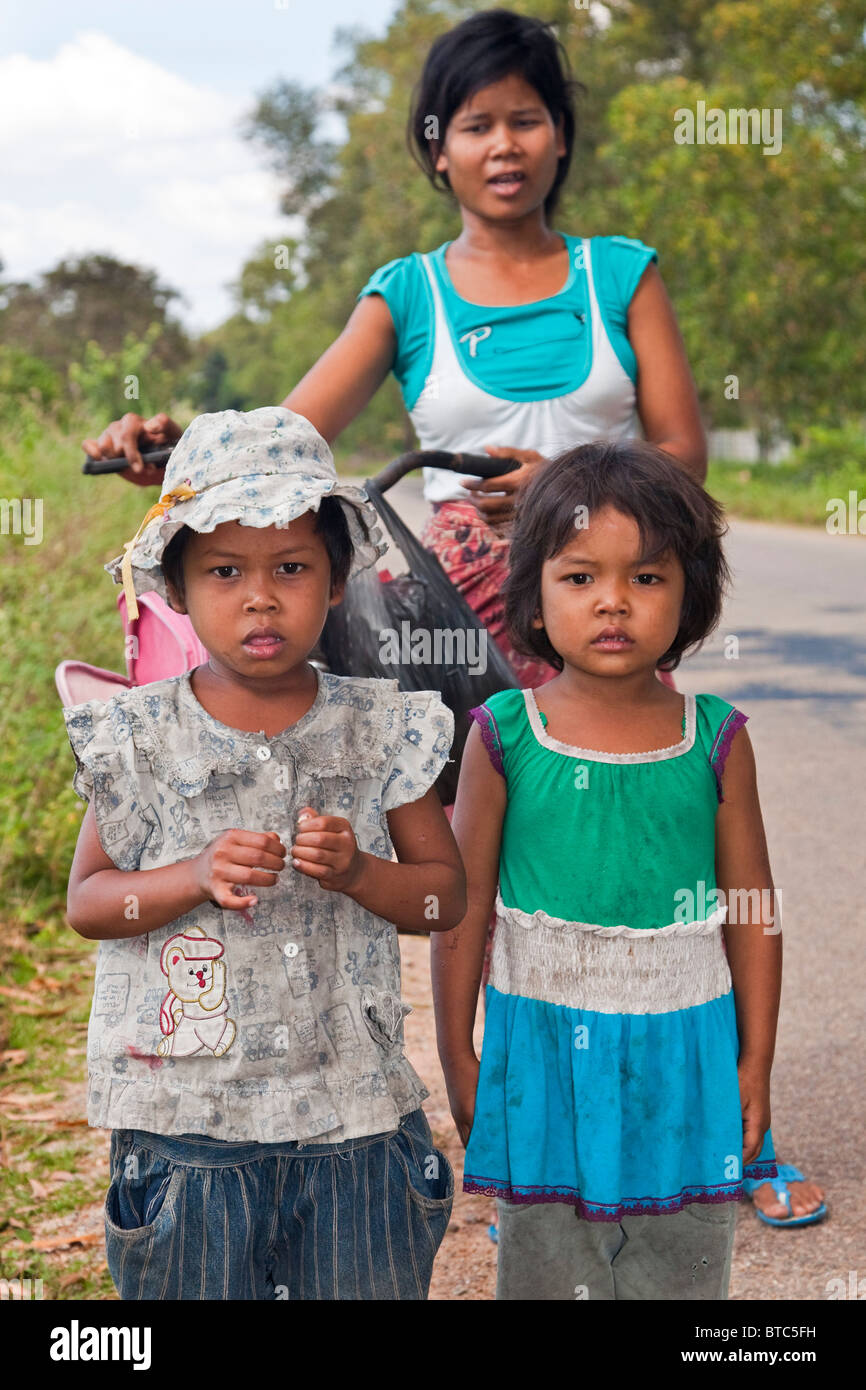 Cambodia rural people family hi-res stock photography and images - Alamy