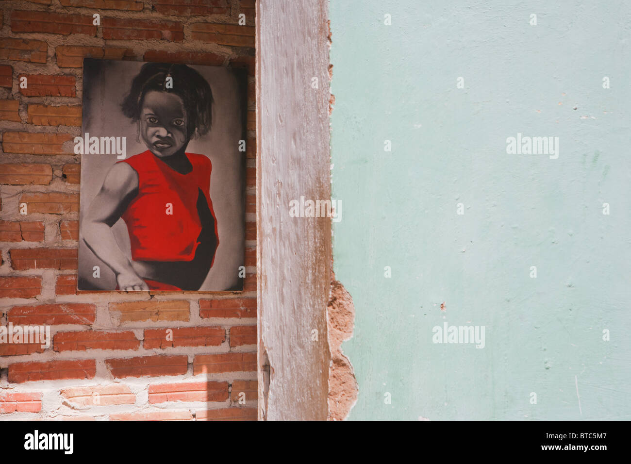 TRINIDAD: ART WORK IN DOORWAY Stock Photo - Alamy