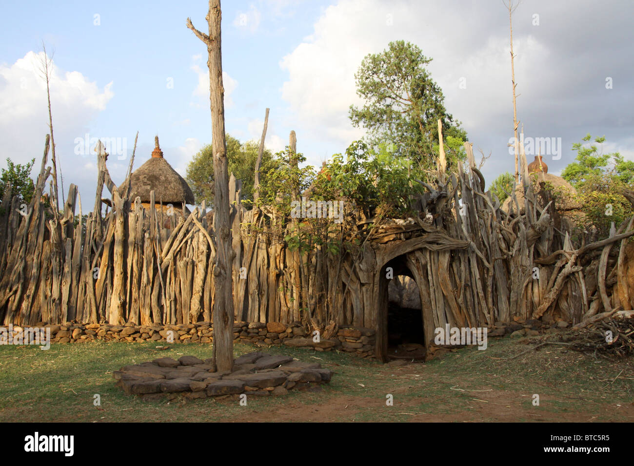 Konso tribe traditional house hi-res stock photography and images - Alamy