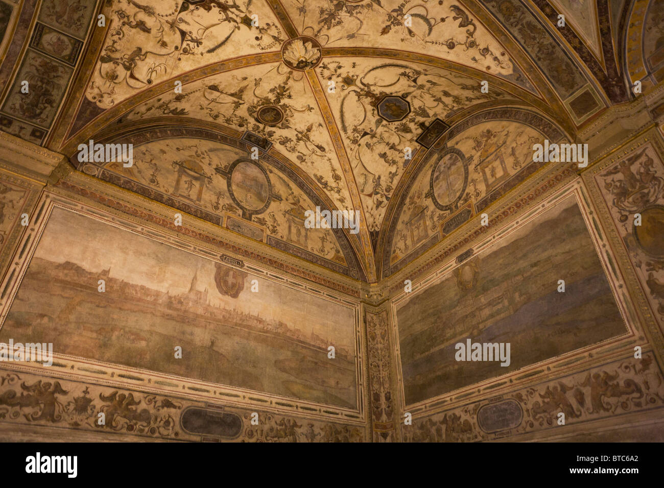 Renaissance paintings paintings hi-res stock photography and images - Alamy