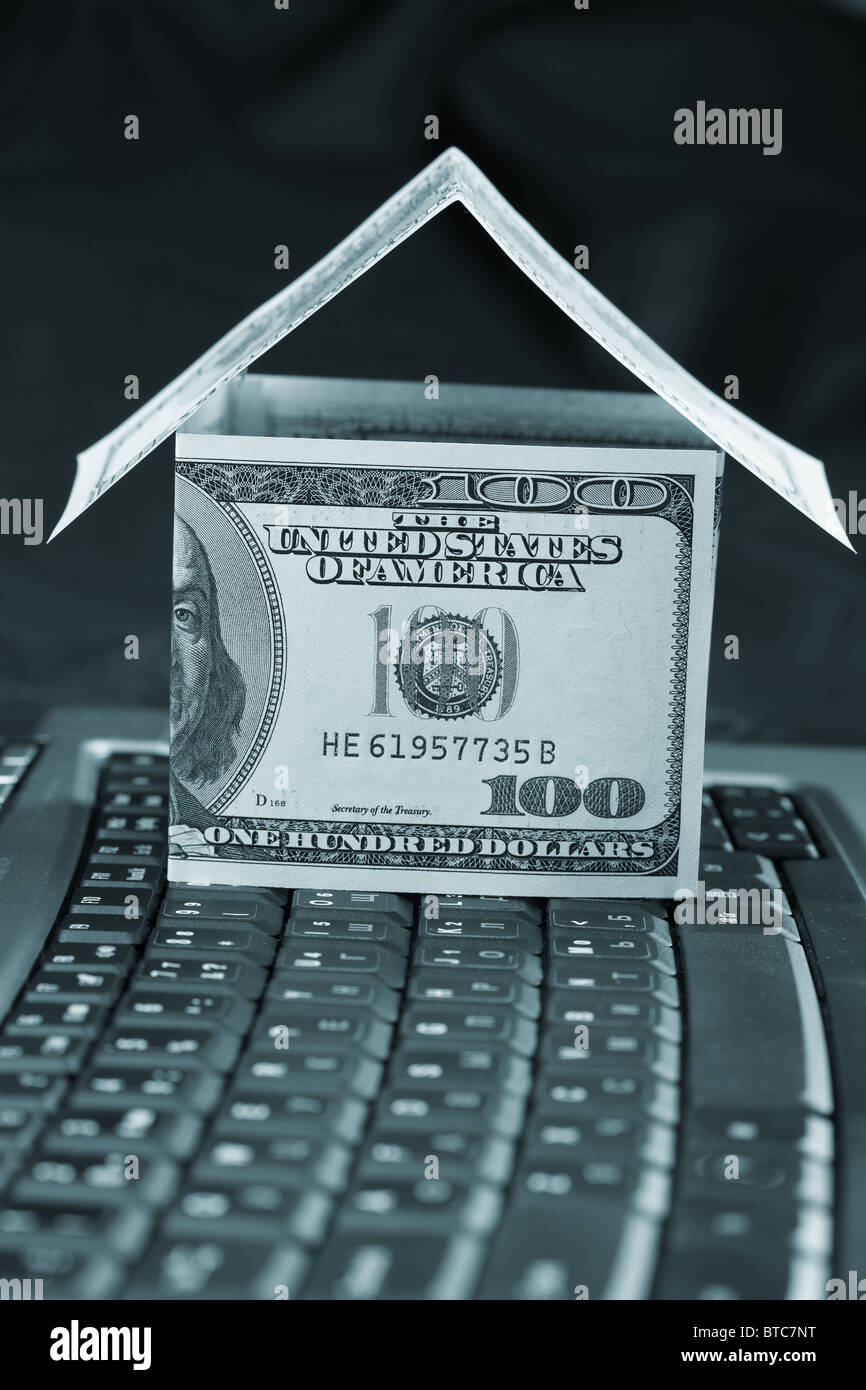 100 dollar laptop hi-res stock photography and images - Alamy