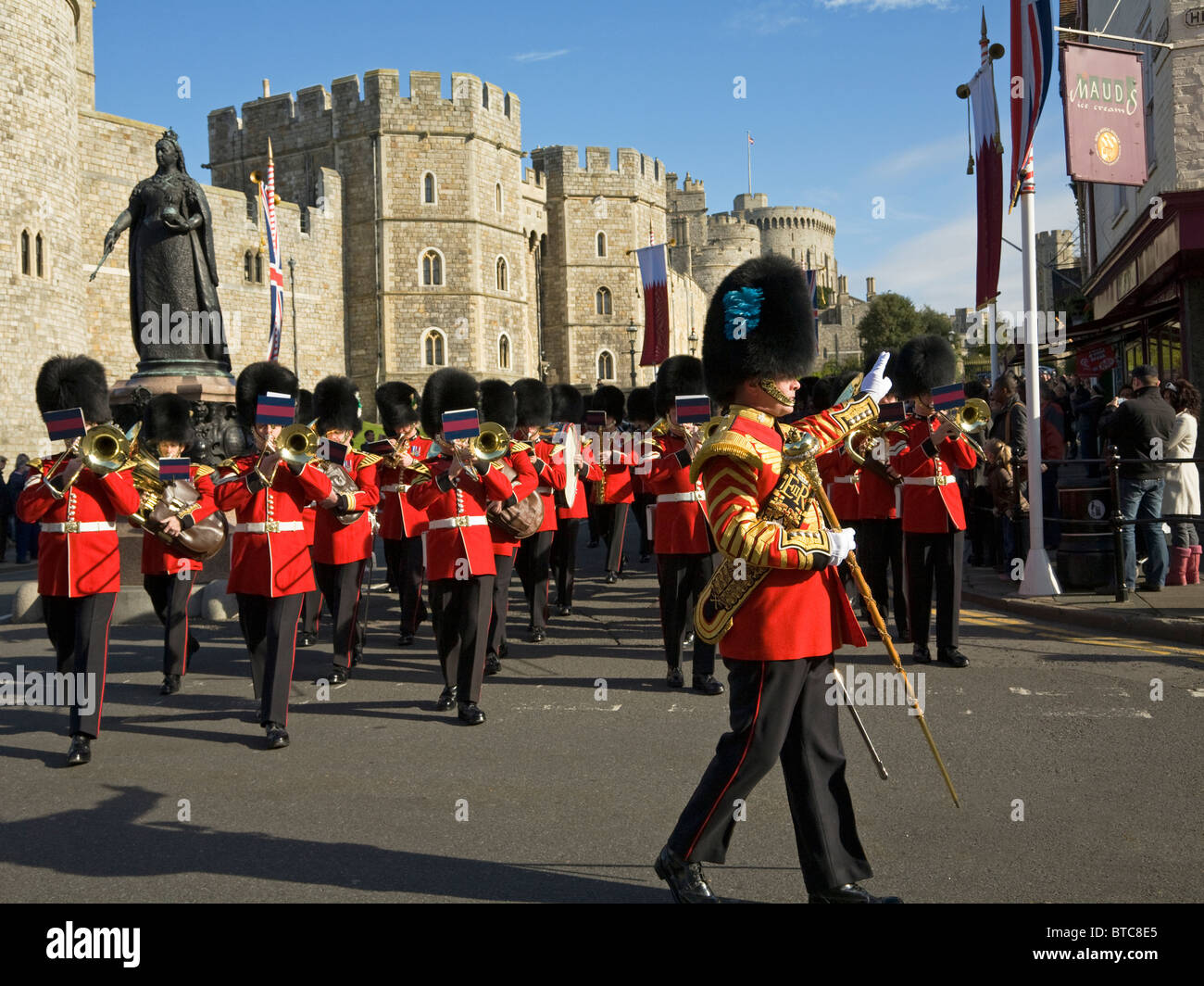 Changing of the Guards at Windsor Castle Stock Photo - Alamy