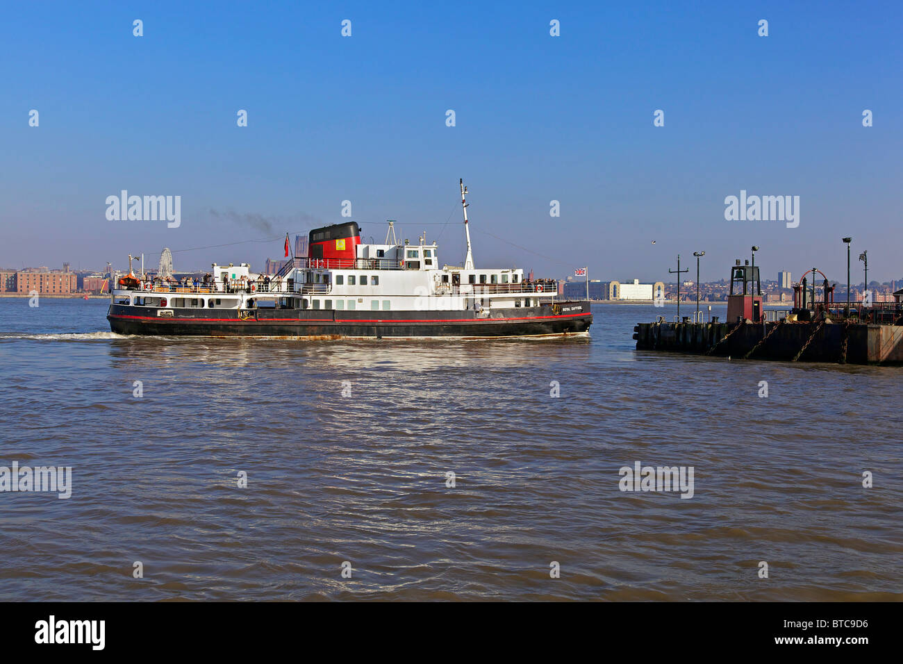 Ferries ferry royal daffodil on hi-res stock photography and images - Alamy