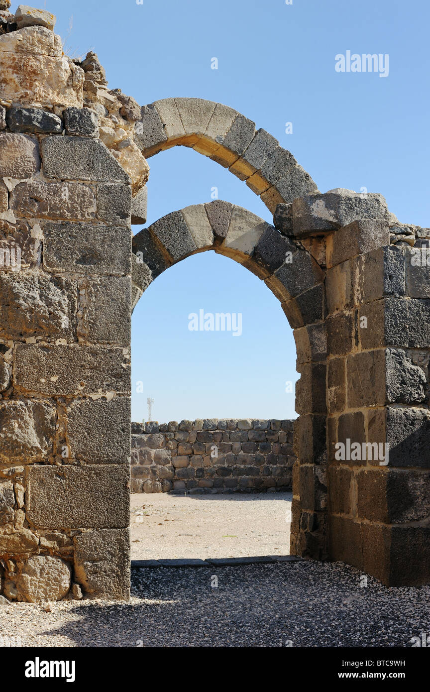 Walls of ancient ruins hi-res stock photography and images - Alamy