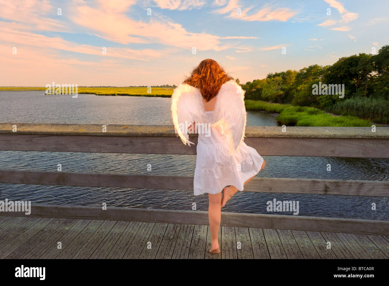 Angel from behind hi-res stock photography and images - Alamy