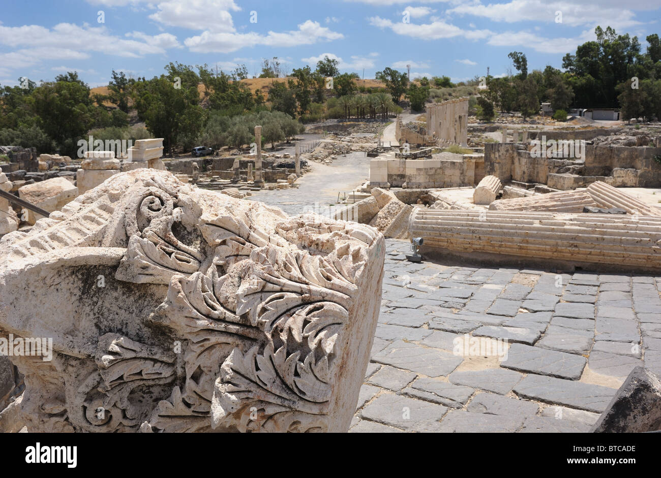 Rubble roman walls hi-res stock photography and images - Alamy