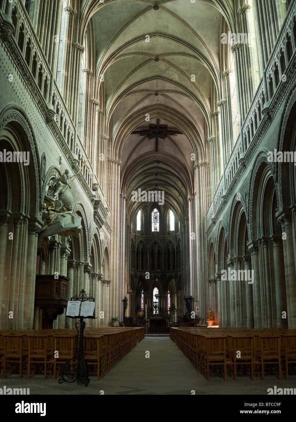 Cathedrale notre dame de bayeux hi-res stock photography and images - Alamy