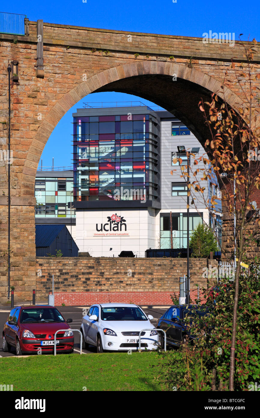 Uclan university of central lancashire hi-res stock photography and ...