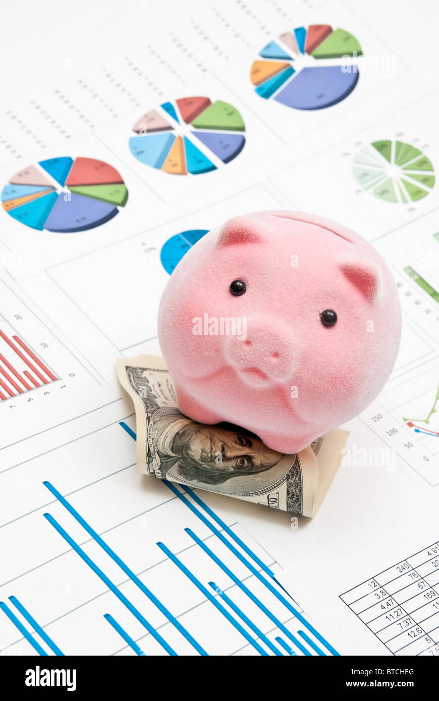 Line graph pink Cut Out Stock Images & Pictures - Alamy