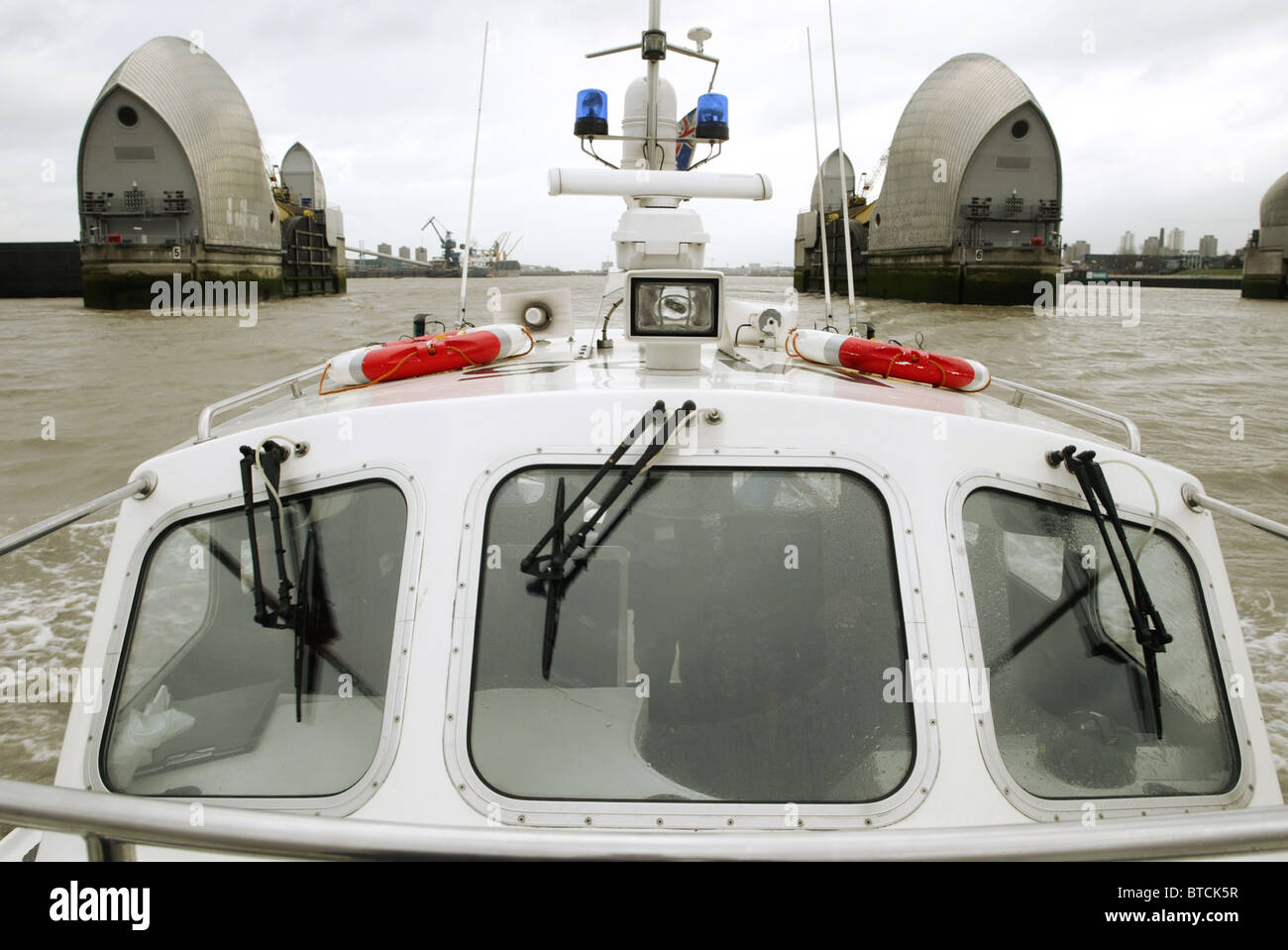Metropolitan Police Marine Policing unit on the river Thames in central ...