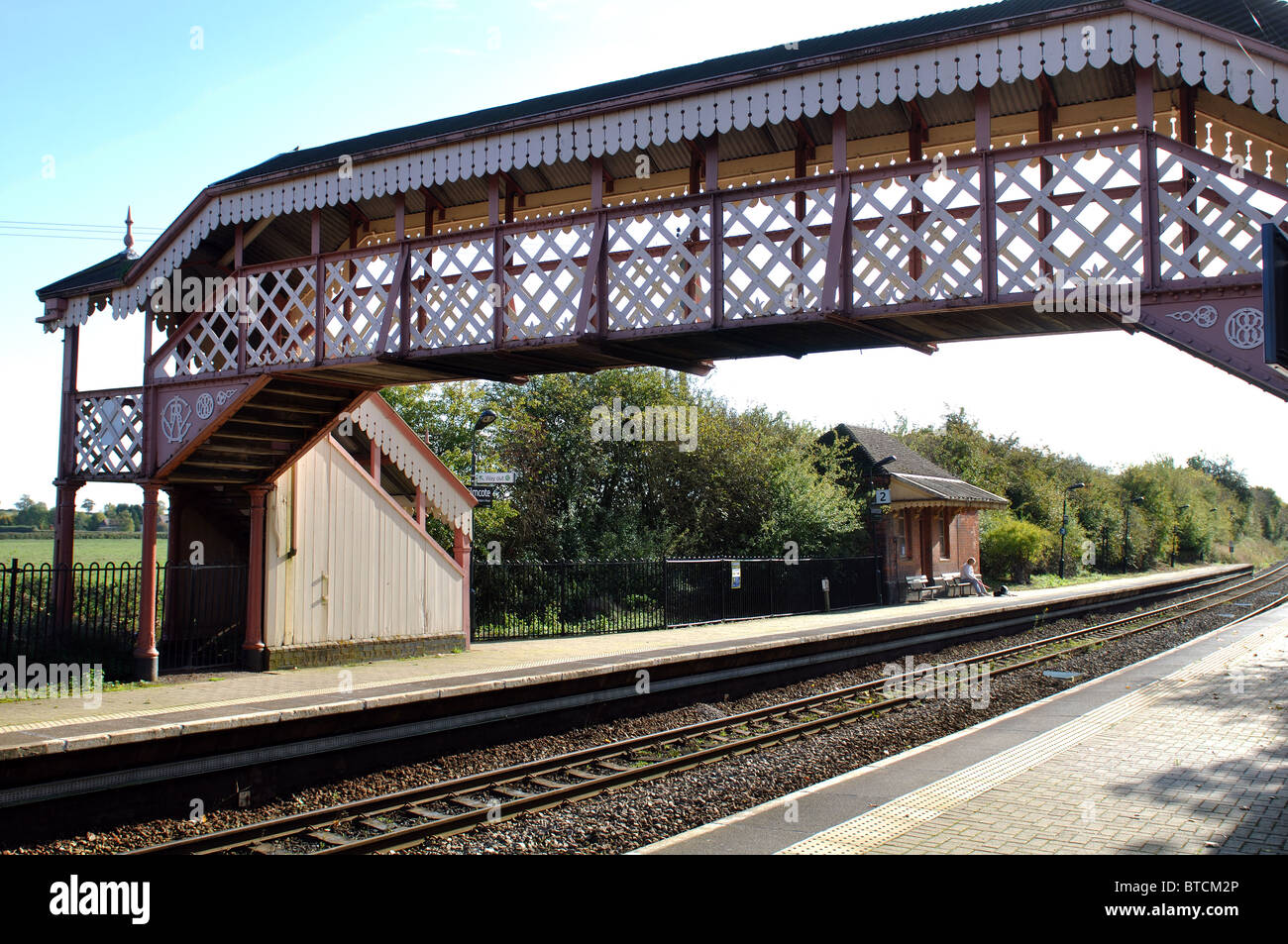 Branch line railway station hi-res stock photography and images - Alamy
