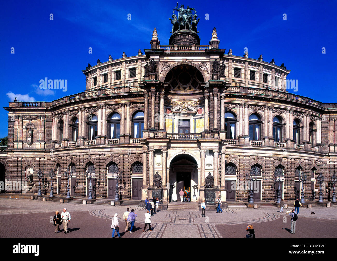 German opera house hi-res stock photography and images - Alamy