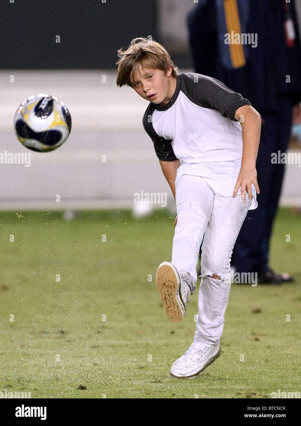 BROOKLYN BECKHAM LA GALAXY V FC DALLAS CARSON LOS ANGELES CALIFORNIA ...