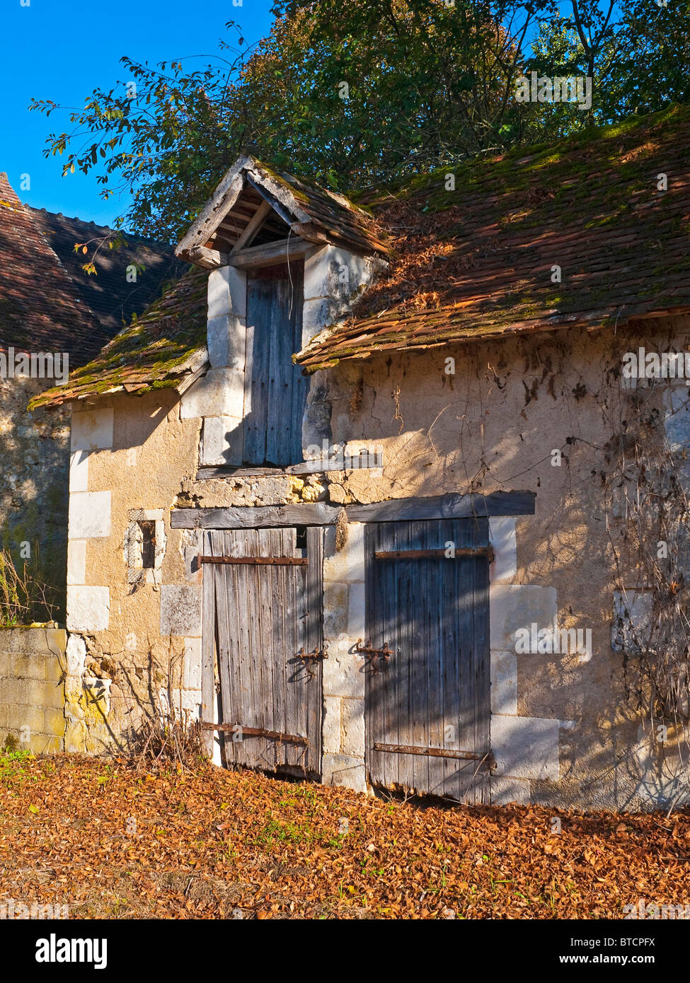 French small village hi-res stock photography and images - Alamy