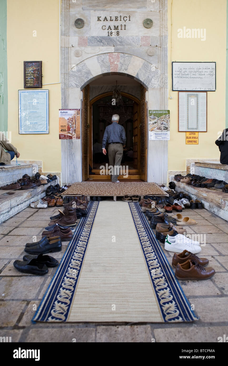 Muslim holy place hi-res stock photography and images - Alamy