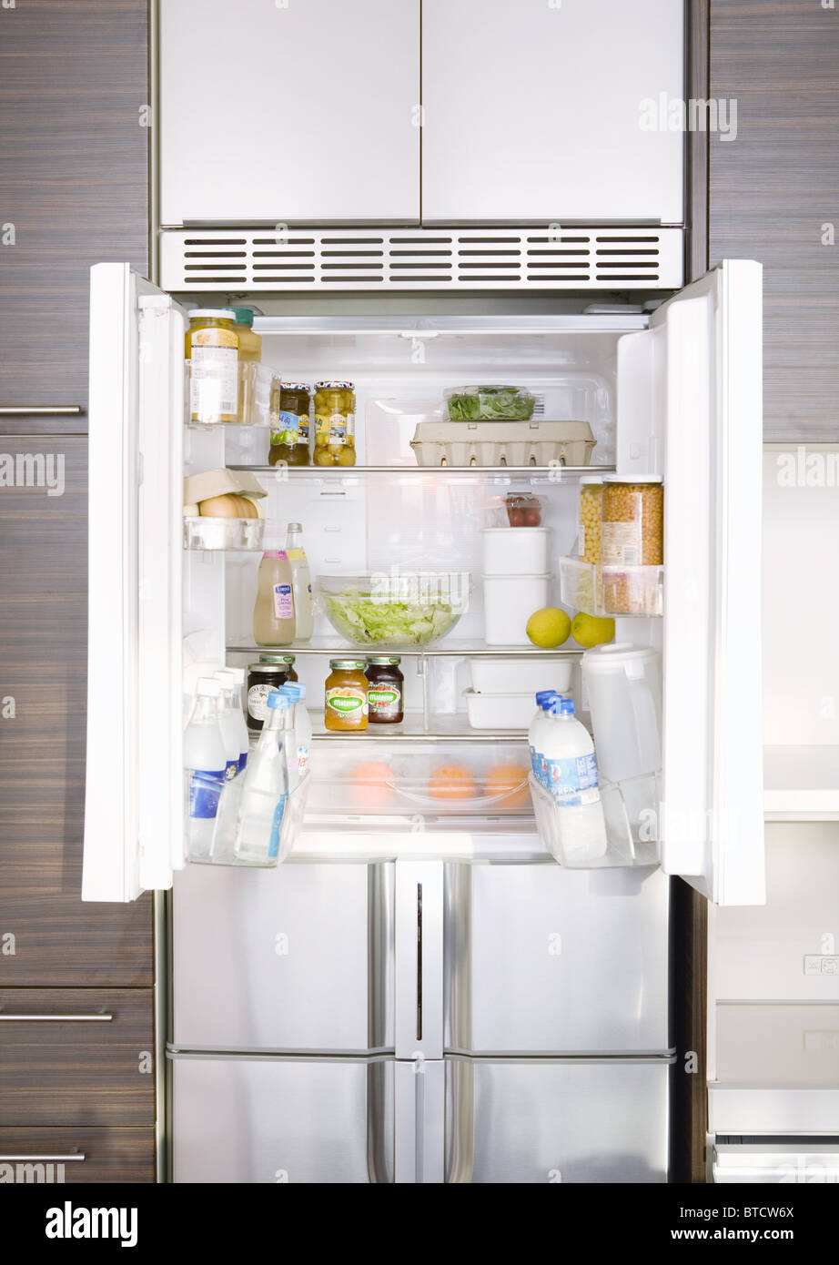 Refrigerator doors hi-res stock photography and images - Alamy