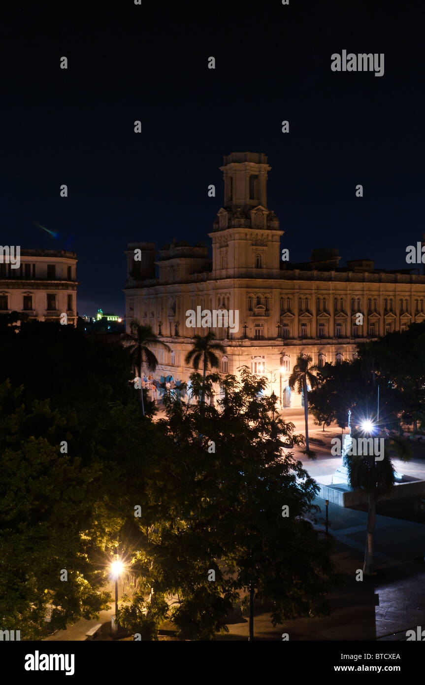 Night view. Havana Cuba Stock Photo - Alamy