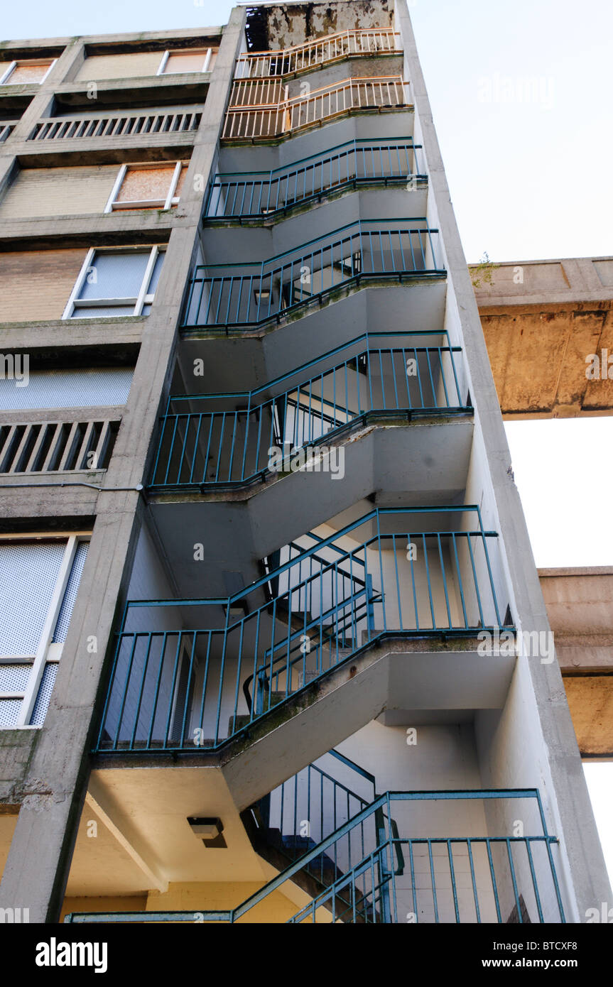 Flats stairs hi-res stock photography and images - Alamy
