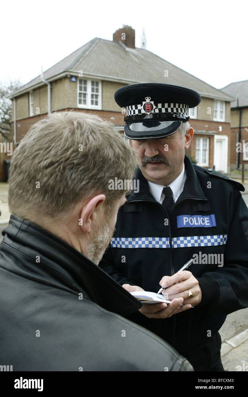 Police asking question suspect hi-res stock photography and images - Alamy