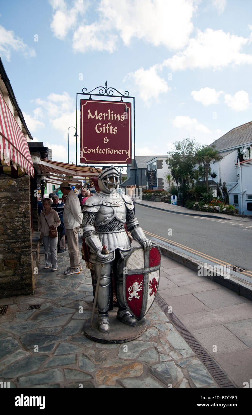 Tintagel Village, Cornwall, England, UK. A gift and confectionery shop ...