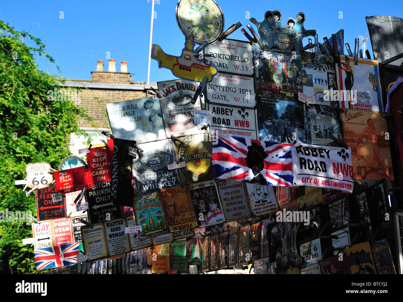 Store selling signs, plates in Portobello Market, Notting Hill, London ...