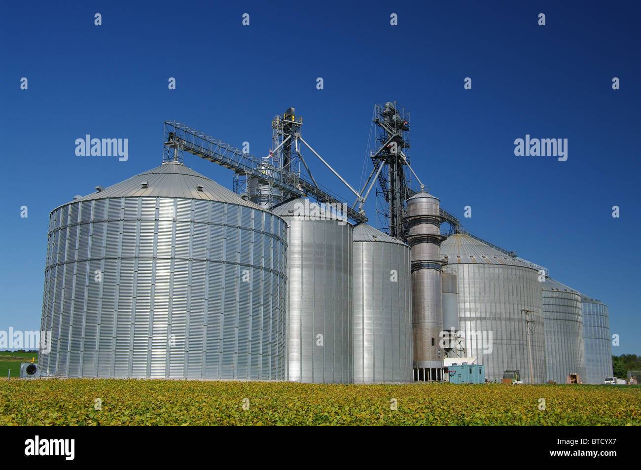 Storehouse for grain hi-res stock photography and images - Alamy