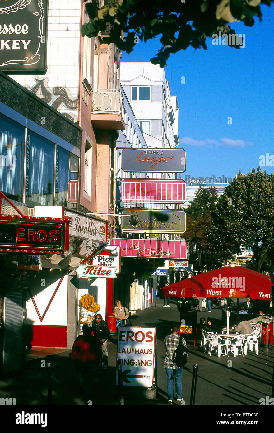 Reeperbahn street hi-res stock photography and images - Alamy