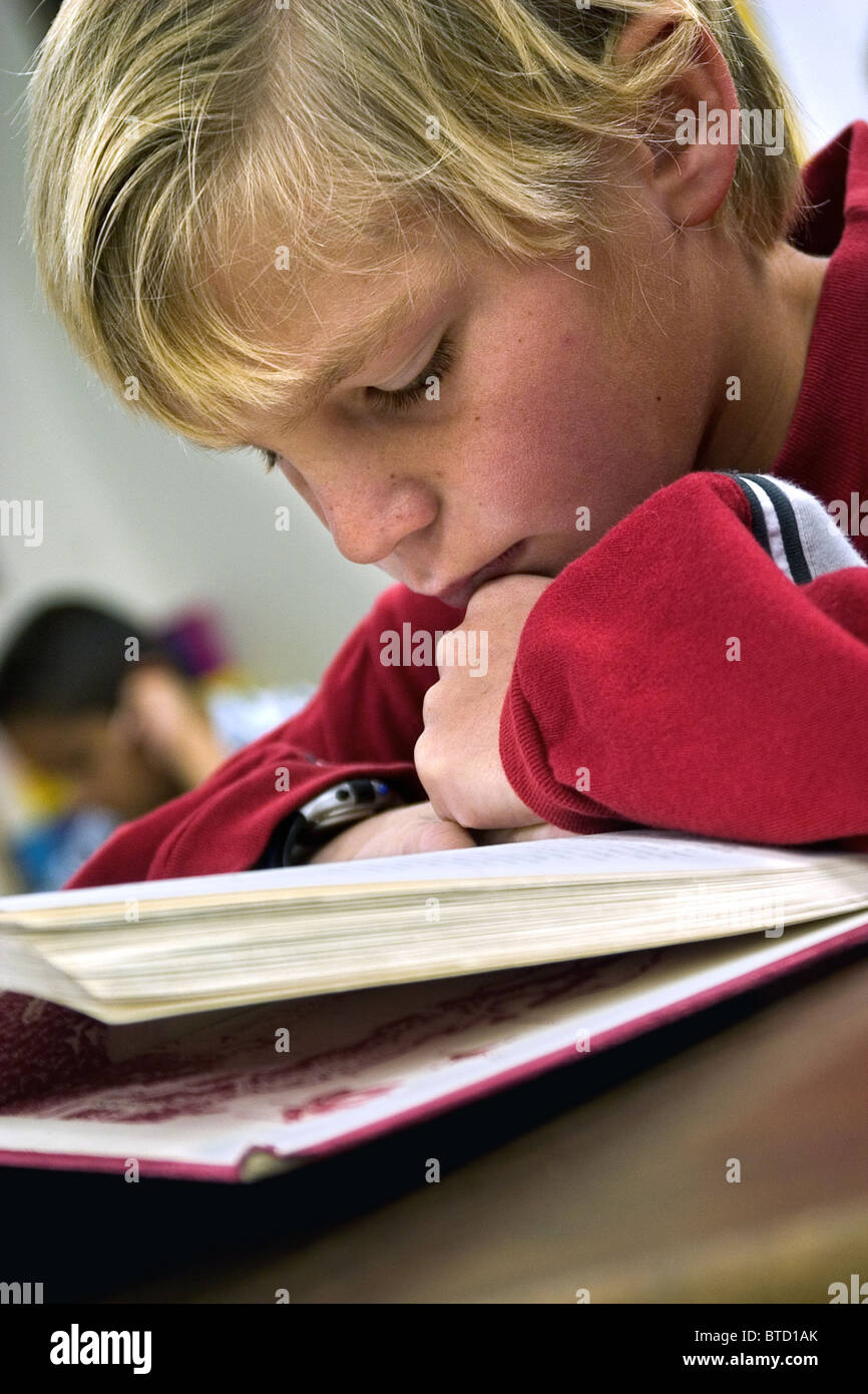 6th grade class hi-res stock photography and images - Alamy