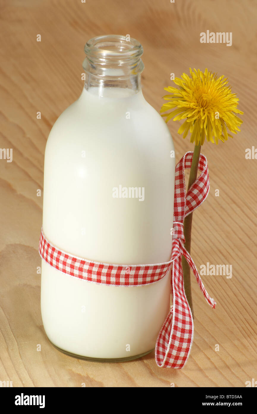 organic goat milk in a small bottle Stock Photo - Alamy