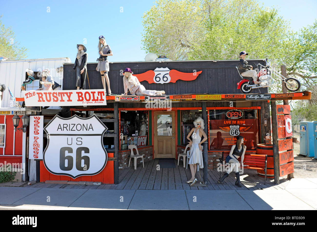 Rusty Bolt and Thunderbird Indian Store Seligman Arizona Route 66 Stock ...