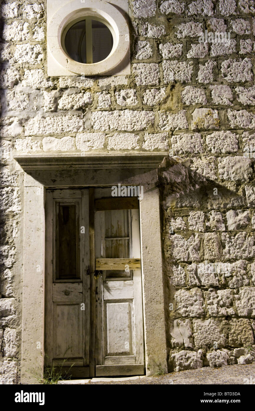 Repaired door hi-res stock photography and images - Alamy