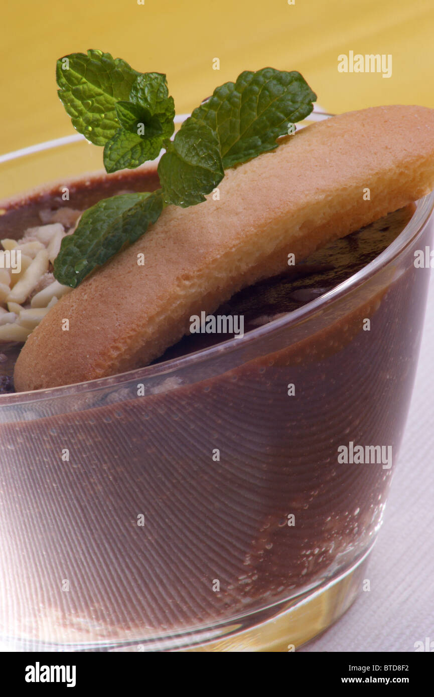 chocolate pudding with with mint in a glass bowl Stock Photo - Alamy