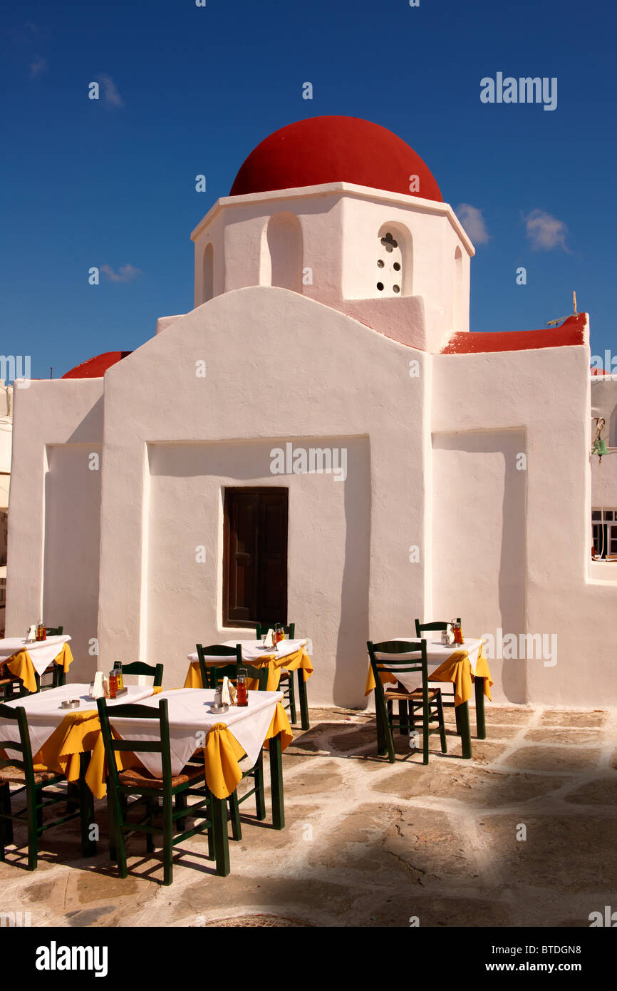 Greek Orthodox church of Agia Moni. Mykanos Chora, Cyclades Islands ...